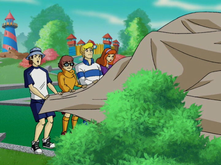 What's New Scooby-Doo: A Terrifying Round with a Menacing Metallic Clown