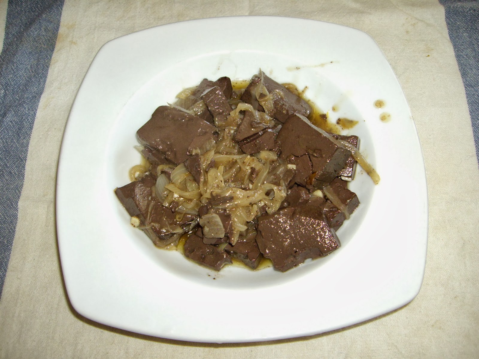 Las recetas de Ramoni: Sangre encebollada.