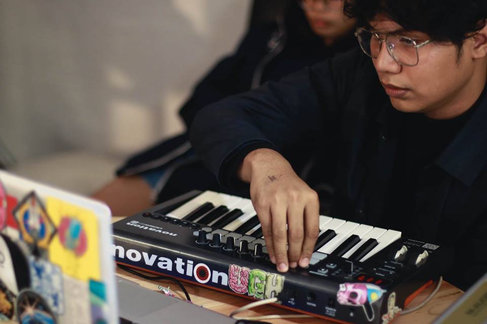 PURVEYR: WHOAREMARO hosts 3rd Figure Drawing Event, The Lifedrawing Setup 3