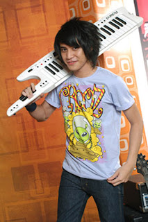 Noneafni: Biodata Kevin Vierra