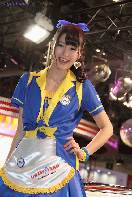 The Uniform Girls: [PIC] Good year motor show girl