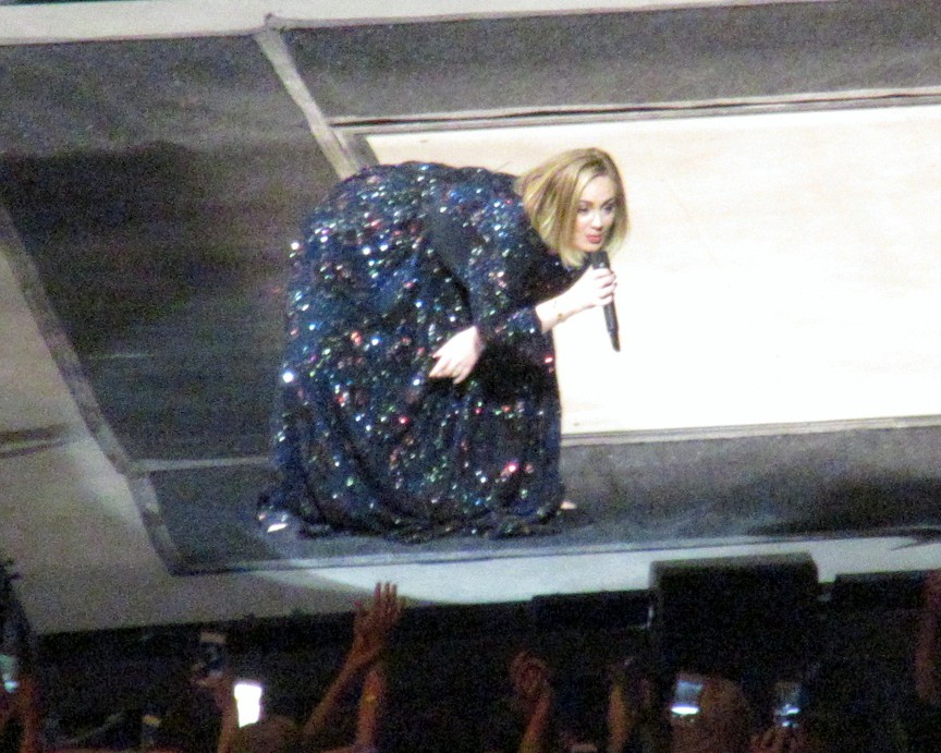 Seth Saith: Adele Has Me From "Hello" -- Chicago Concert Review