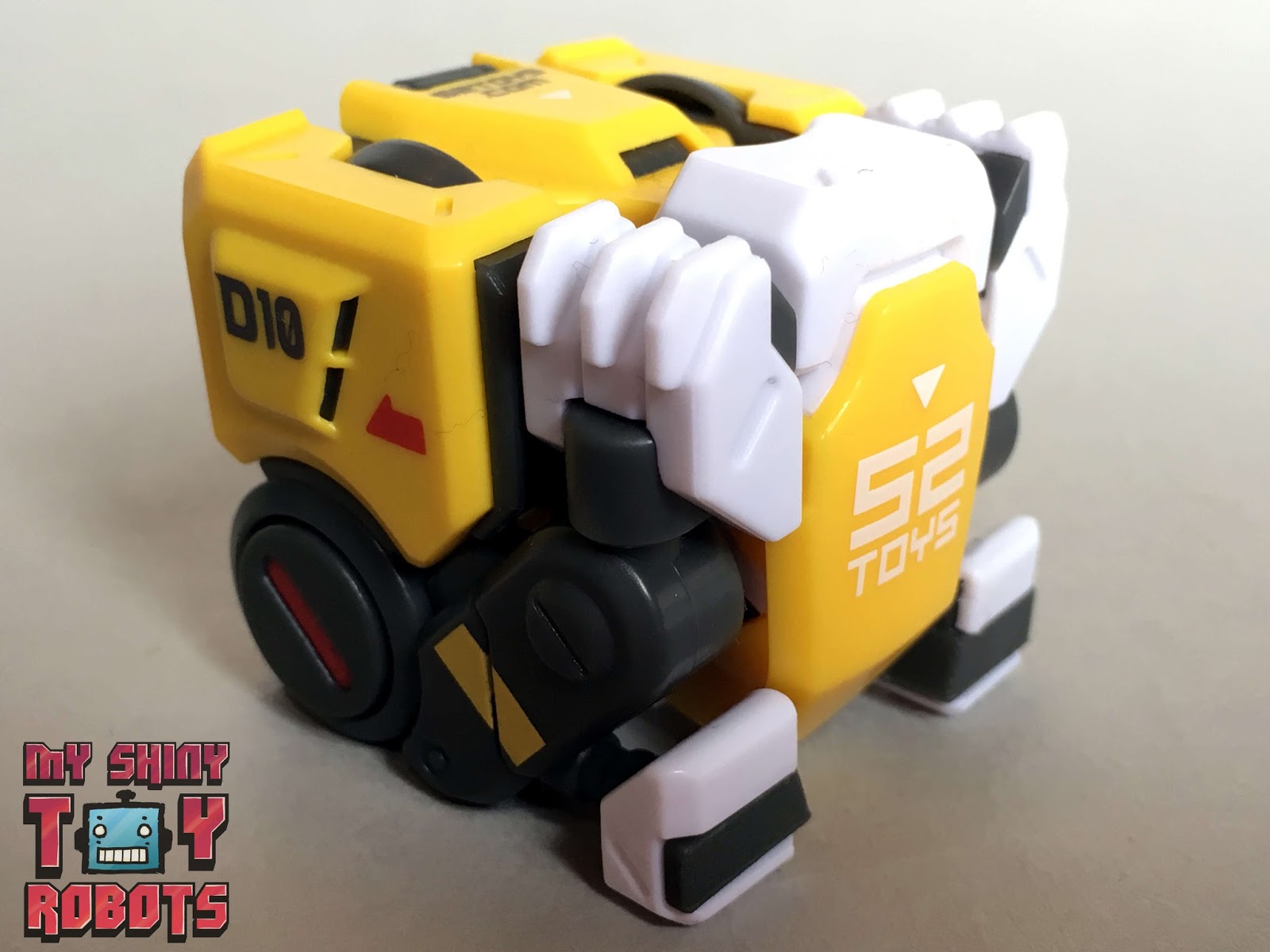 My Shiny Toy Robots: Toybox REVIEW: 52TOYS Beast Box BB-01 DIO