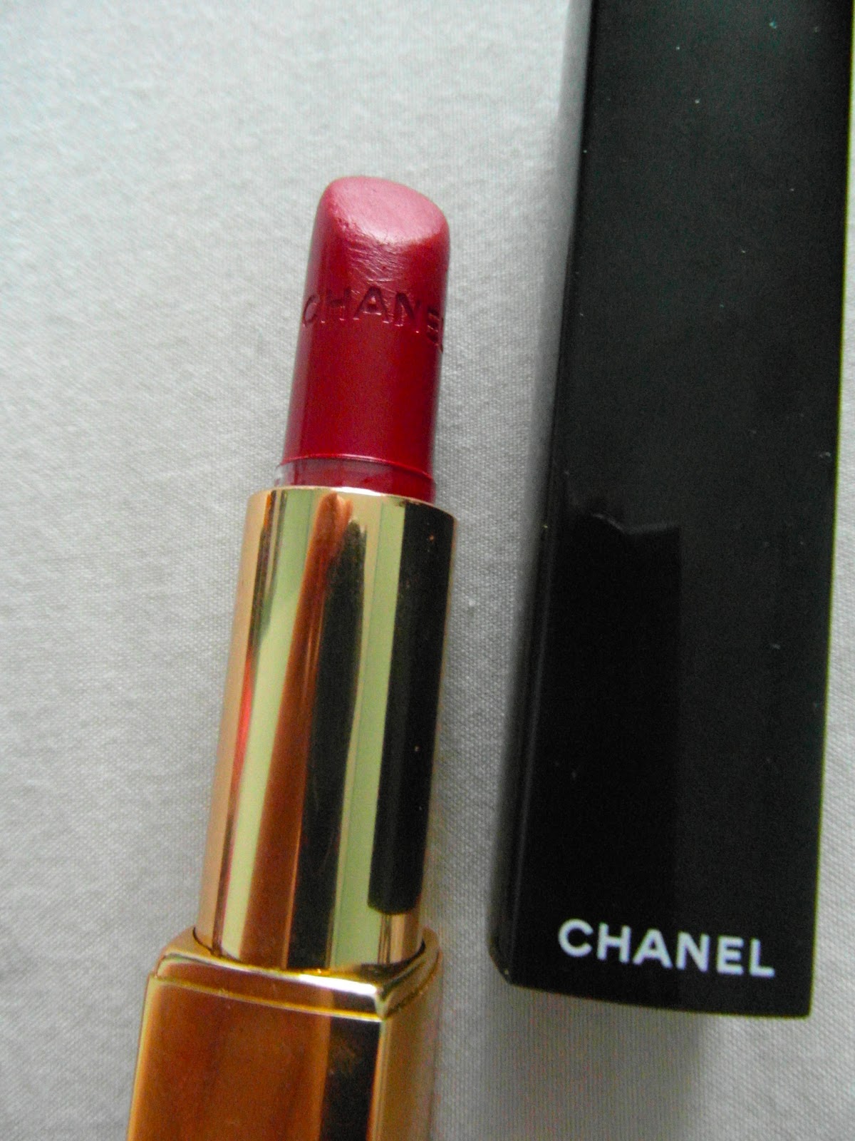 Tokki and Oliver: Chanel Rouge Allure 99 Pirate Review and Swatch