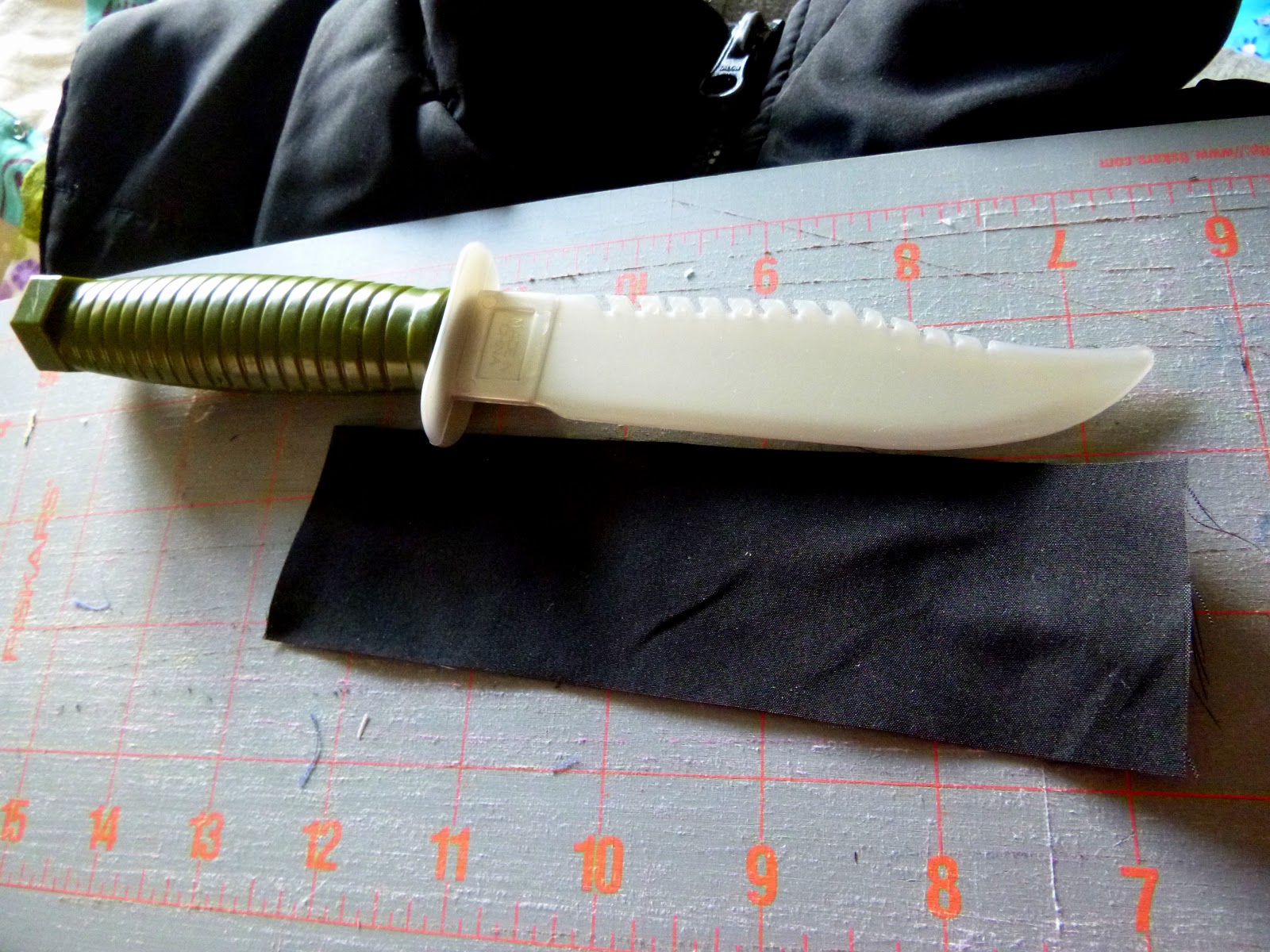 28 Peppermint Grove: Hunger Games Clove DIY Costume Vest