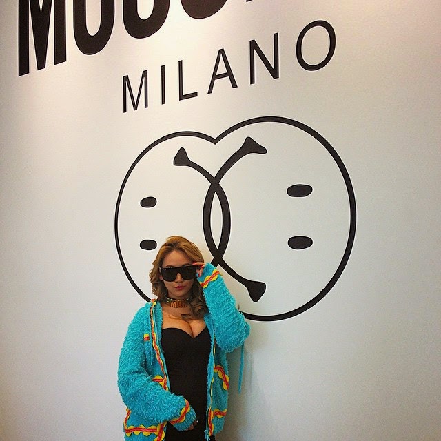 2NE1 Spain AKS: Instagram de Moschino con CL