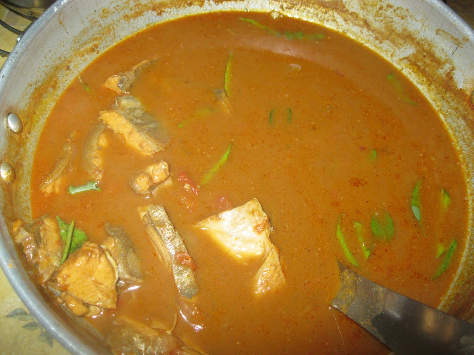 Amrita's kitchen: Chettinad pomfret Fish curry(chettinad vaval meen ...