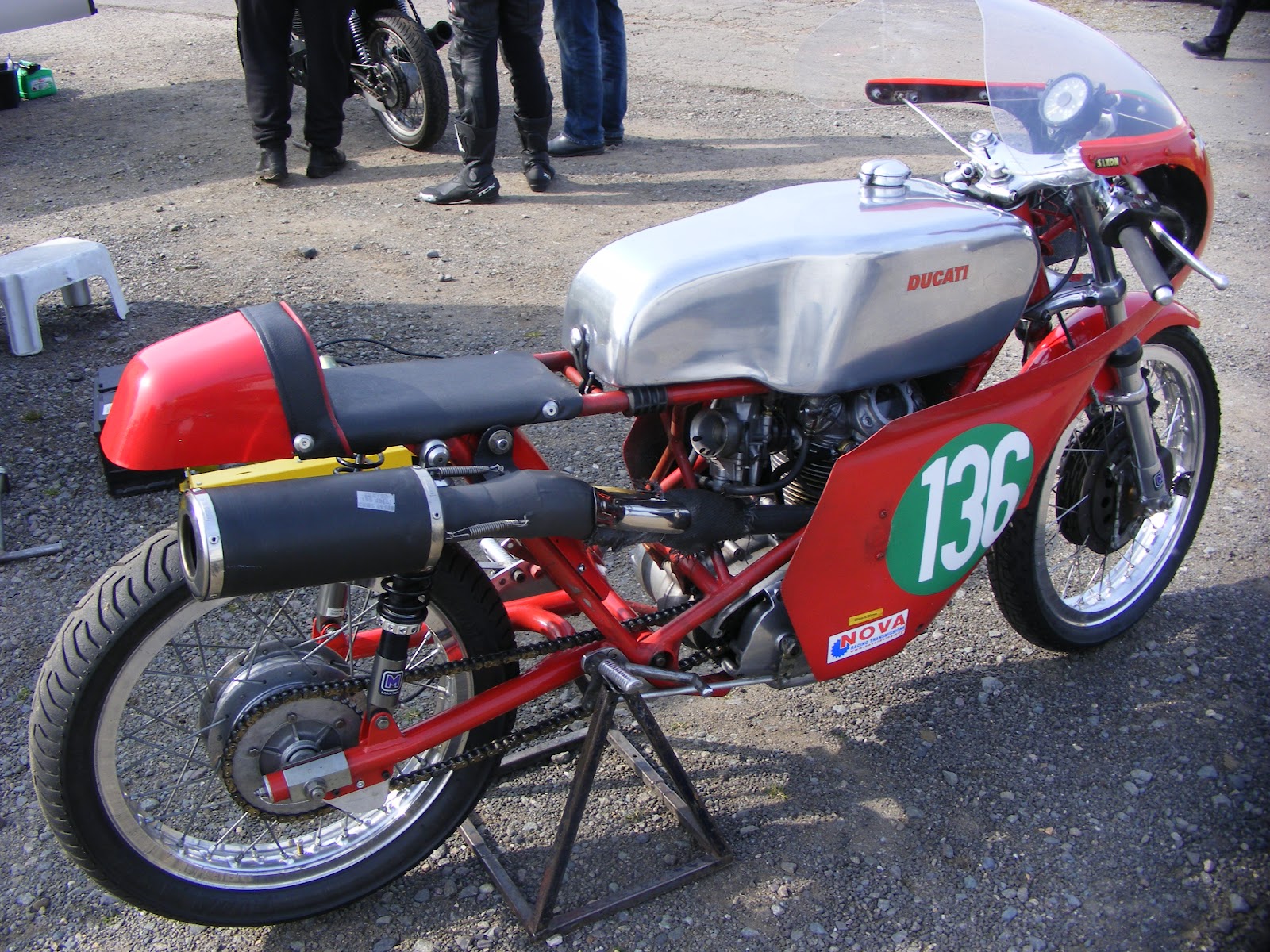 Ducati Single Racing: BHR Test day Mallory