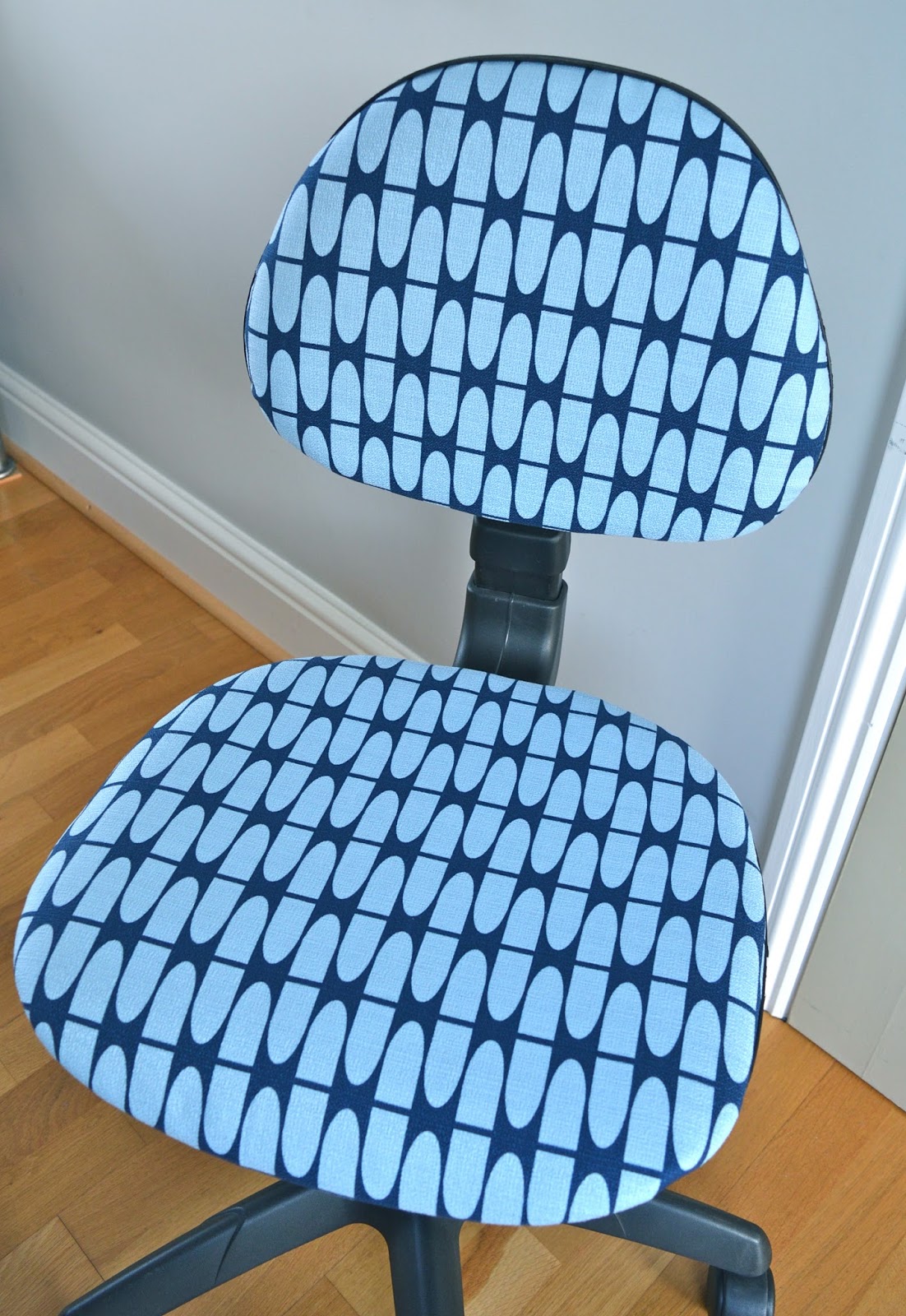 Handmade Jane: Upcycled office chair