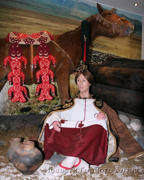 Miri boheme: Princess Ukok's Awesome Outfit: Textiles from the Bronze Age