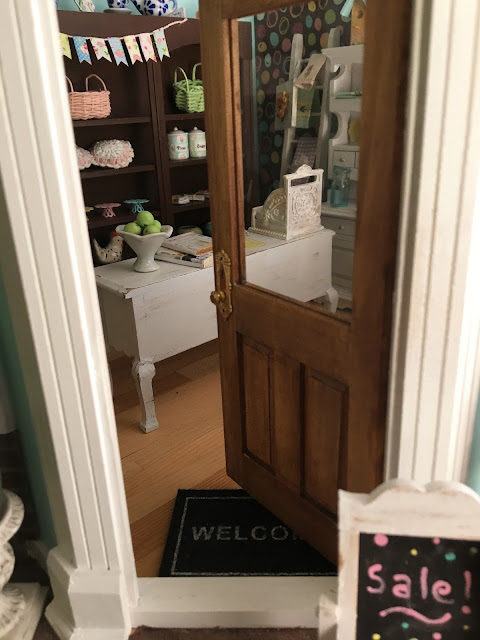 Little Things By Anna: Miniature Corner Gift Shop