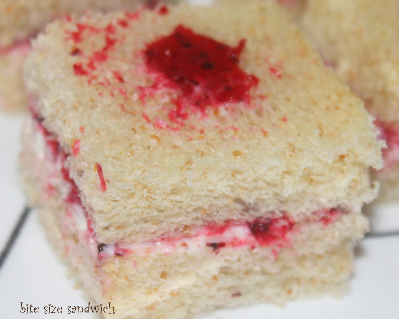 VineelaSiva: Simple Bite size sandwich