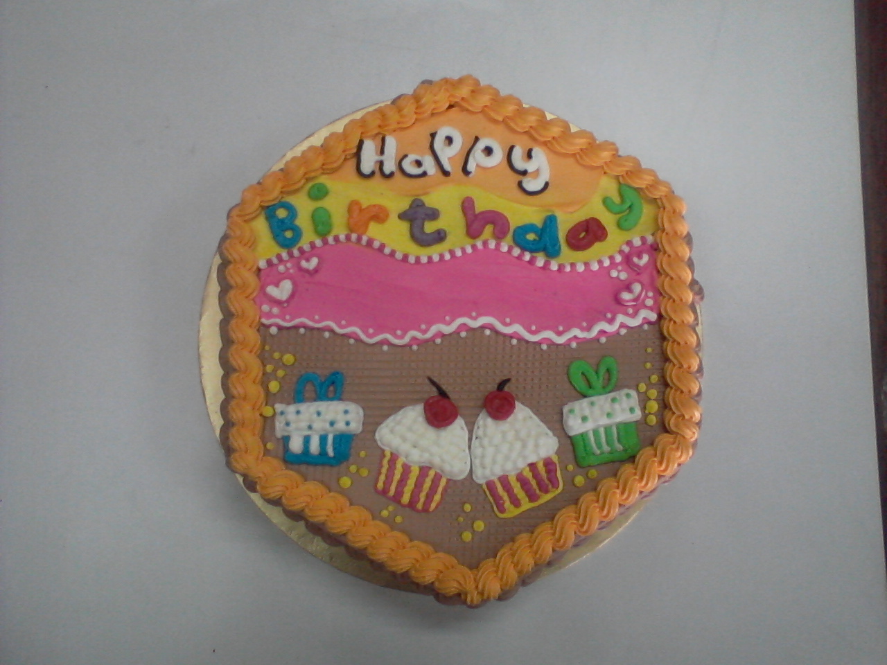 Kedai kek bukit beruntung: kek design baru