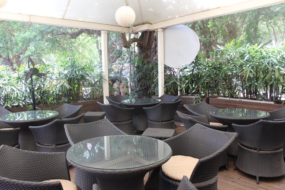 SPIRIT OF MUMBAI: Dil Maange More ... Cafe Mangii