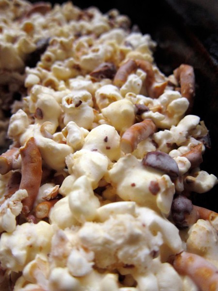 It's Written on the Wall: 116 Popcorn Recipes for Slumber Parties ...
