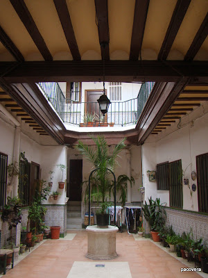 CH´USAY: GUARDACANTONES de CADIZ: cañones y esquinales.(I)