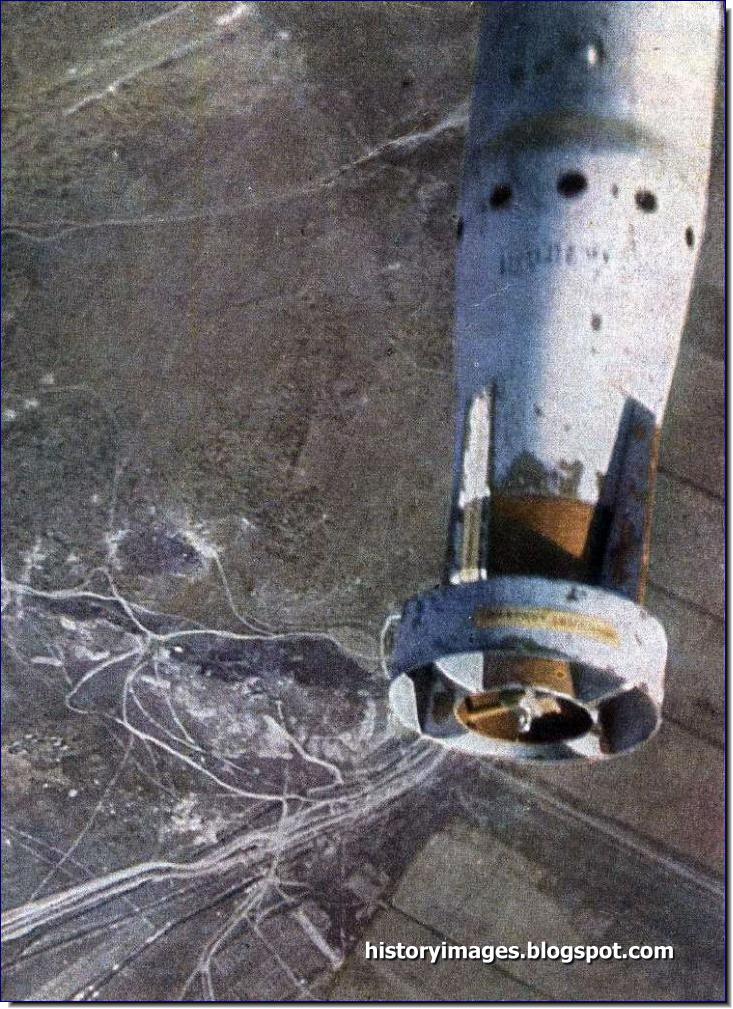 HISTORY IN IMAGES: Pictures Of War, History , WW2: Striking Second ...