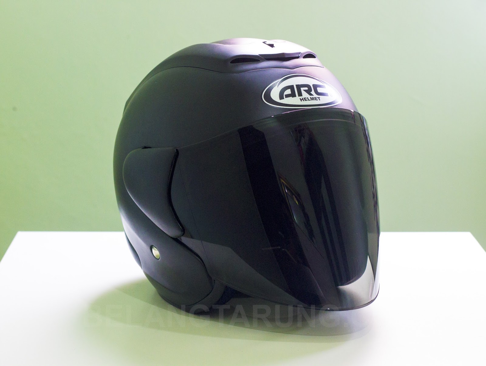 Beli ARC Ritz Matte Black Di Kedai Penjual Helmet Sijangkang