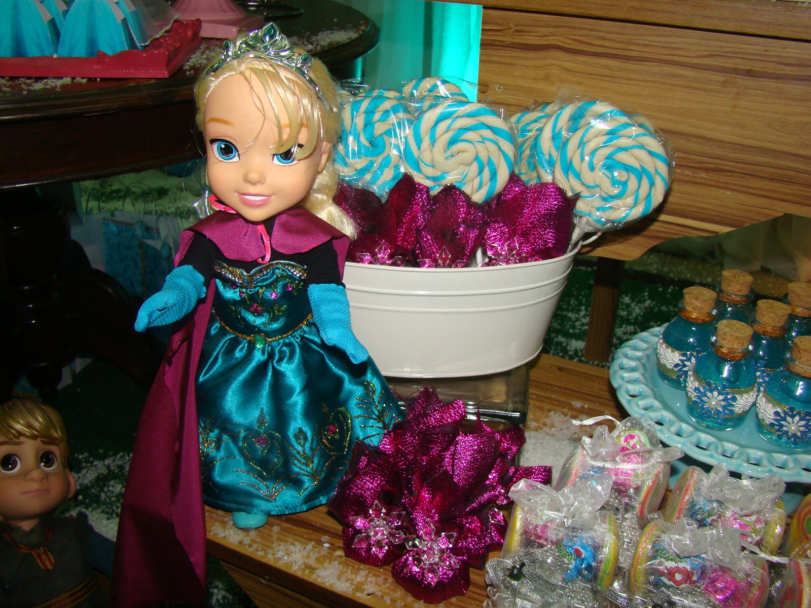 Leka Personalizados: FROZEN PARA A CLARA- 5 ANOS