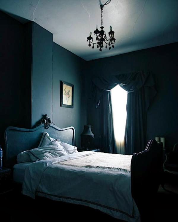 BE MADE: Deliciously Dark Bedrooms