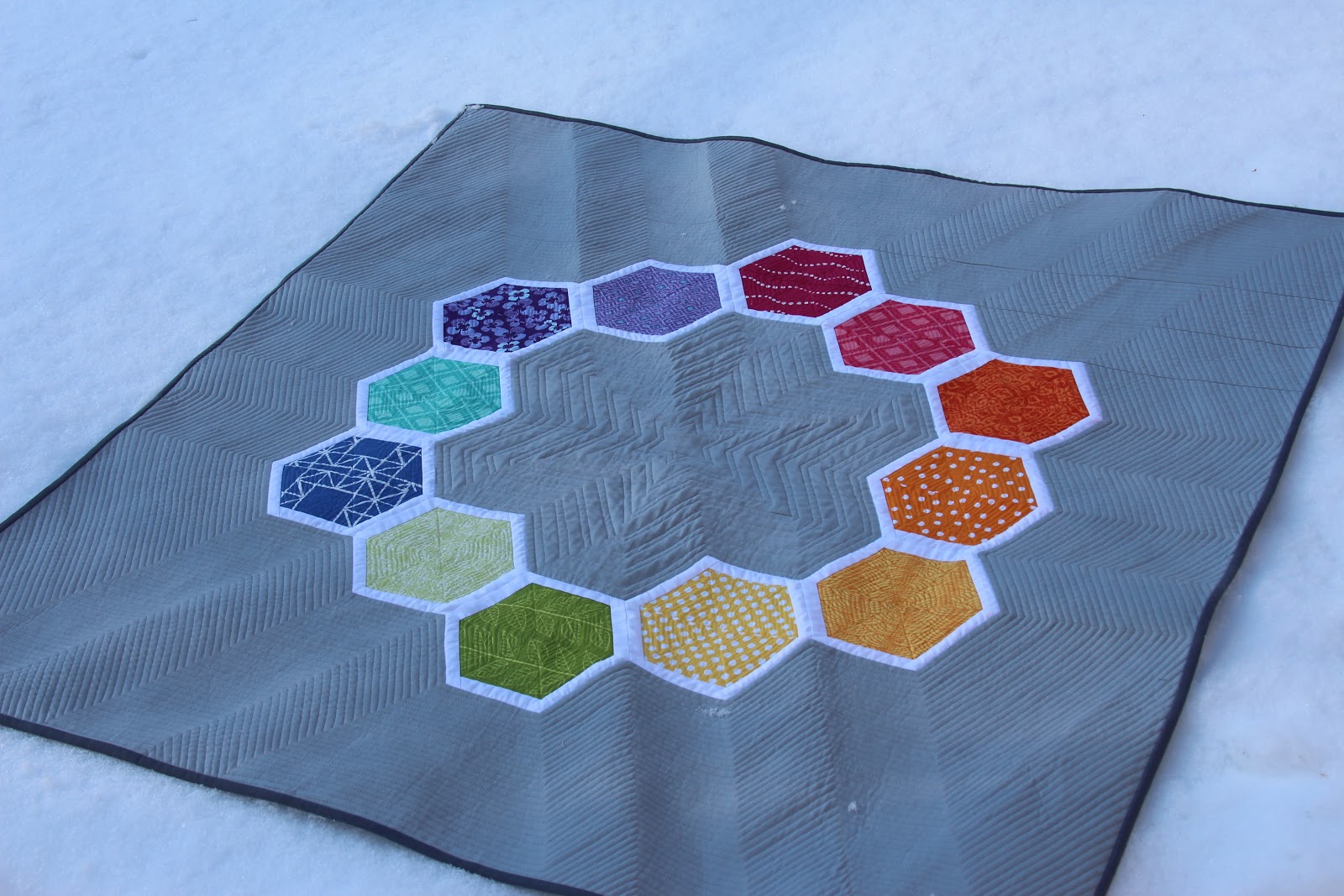 A Quilting Jewel: Finish Friday: Modern Hexagon Quilt