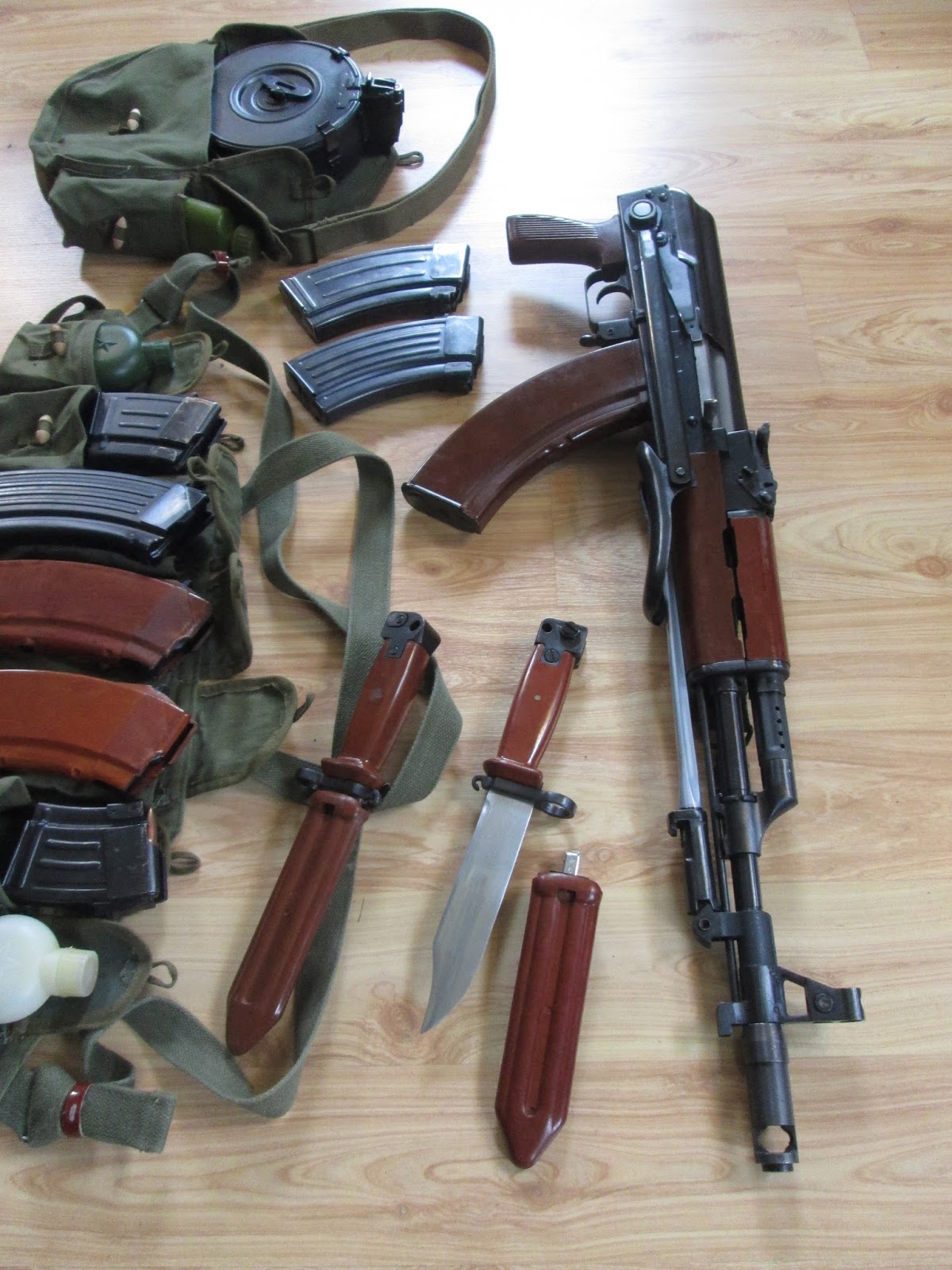 The Chinese AK-47 Blog: Double Under Folder Spiker Bayonet AK-47 Chicom ...