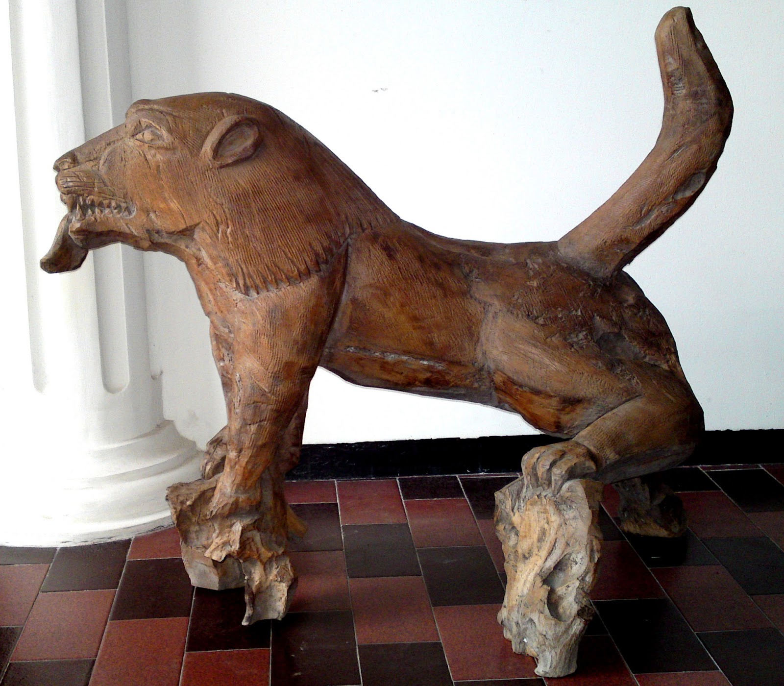 Art & Primitif: Patung Kayu Singa 1 Kayu