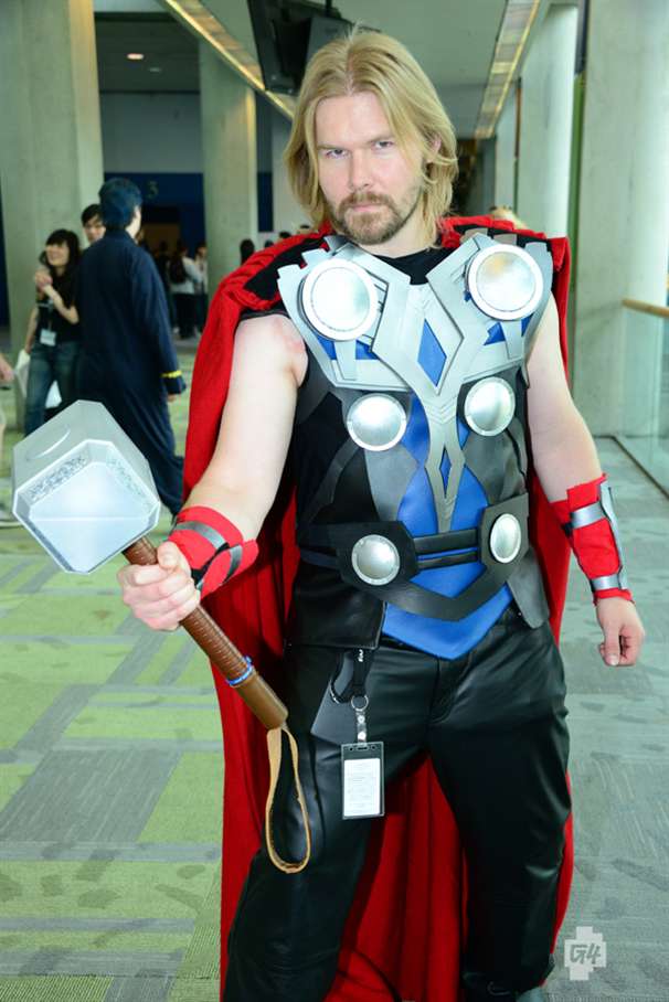 COMIC BOOK FAN AND LOVER: COSPLAYS # 027: THOR