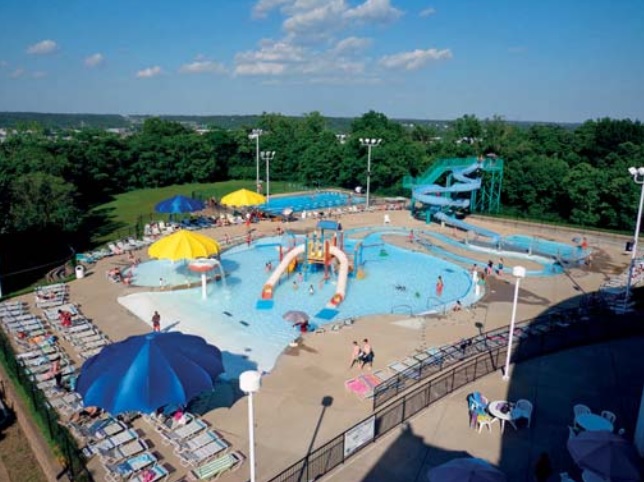 Play St. Louis: RiverChase YMCA of Fenton Outdoor Pool, Fenton