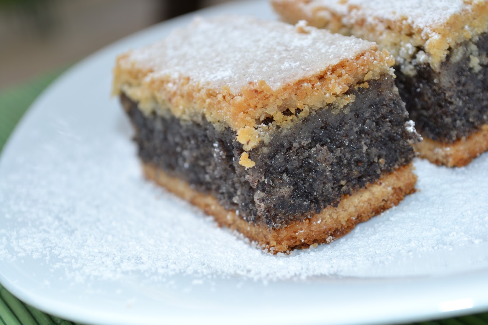 Myra's kitchen: Prajitura delicioasa cu mac