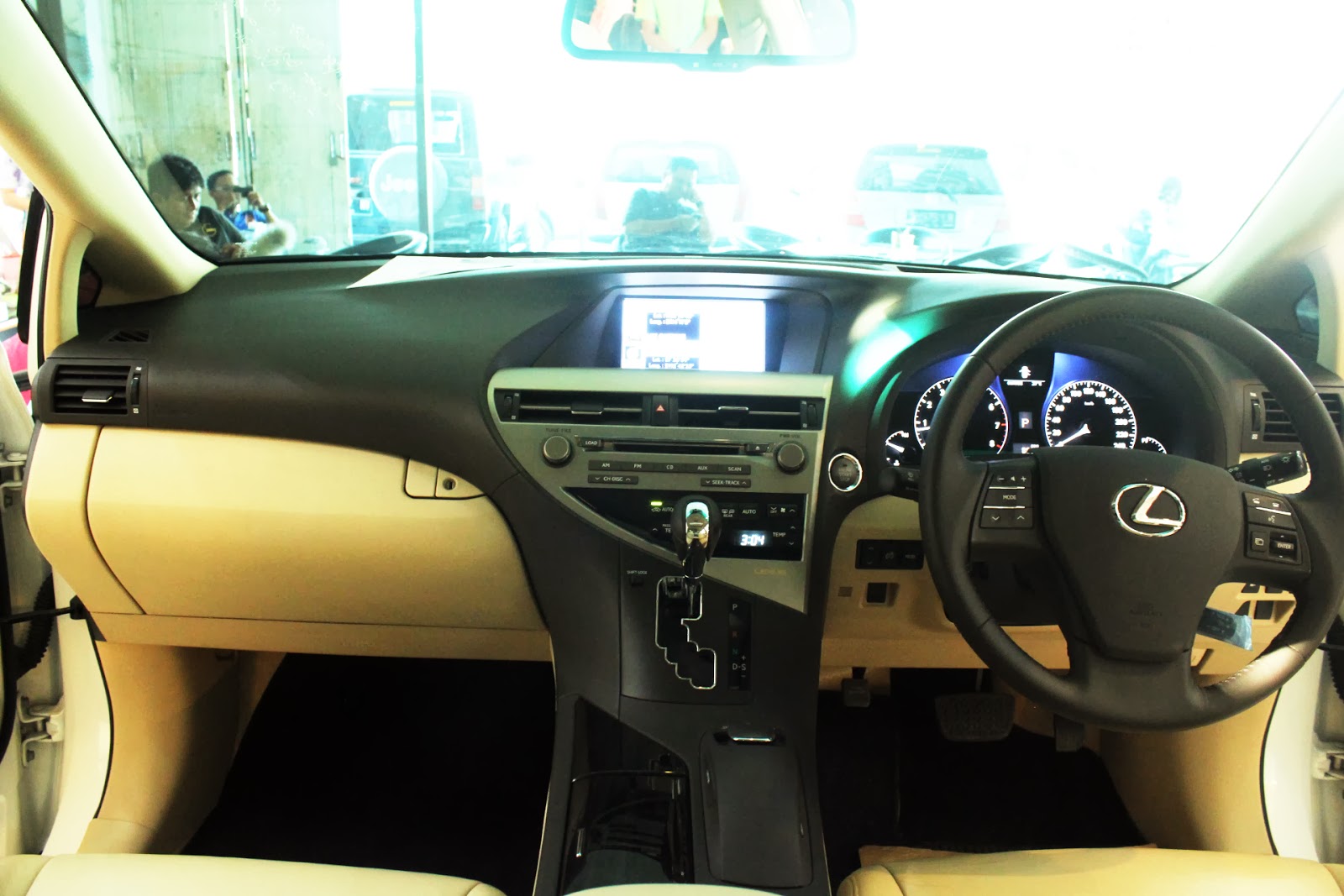 LEXUS RX 270 STD 2012 ~ MOBIL BEKAS INDONESIA