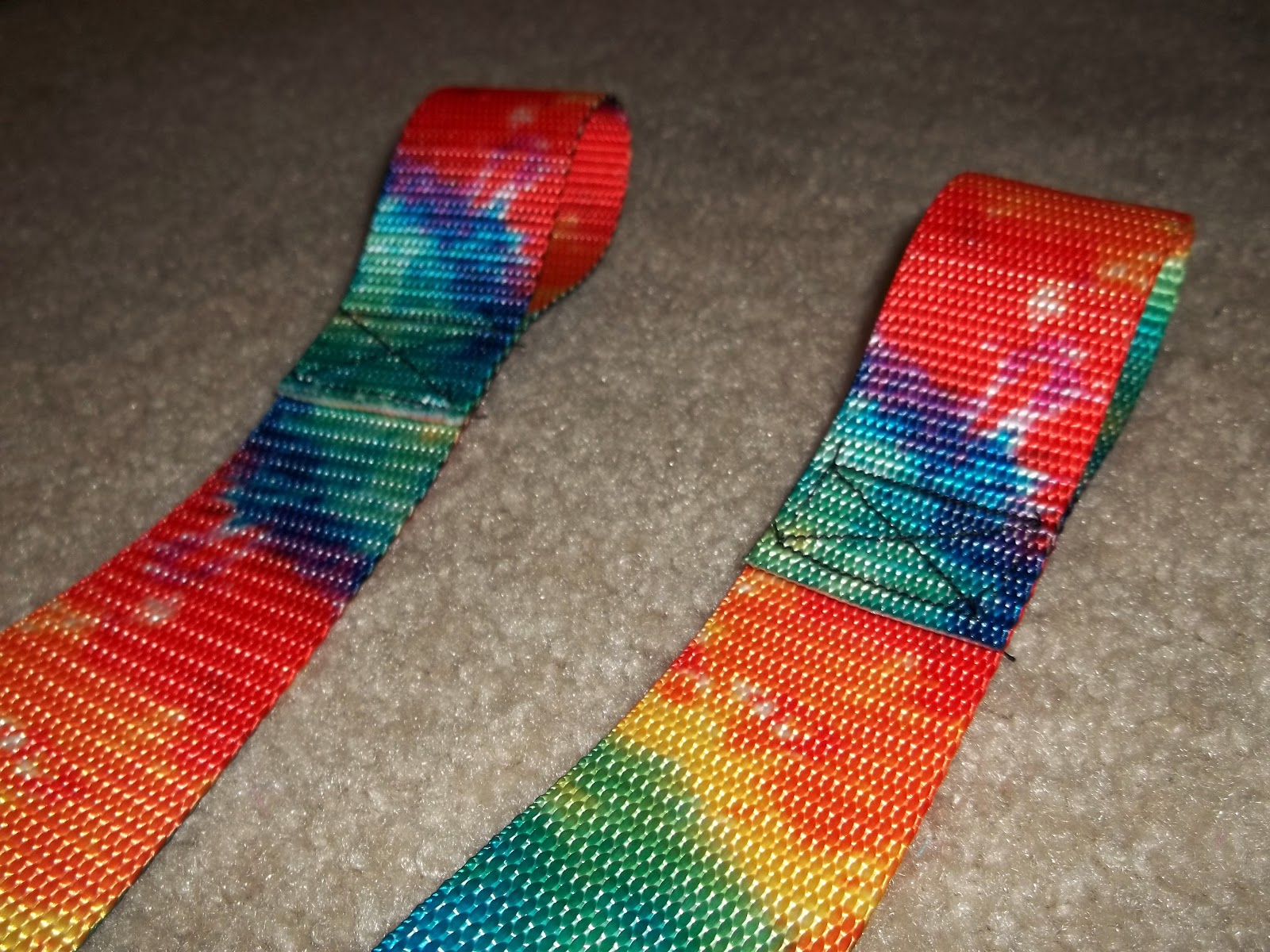 Takin' It One Stitch At A Time: d.i.y. tree straps