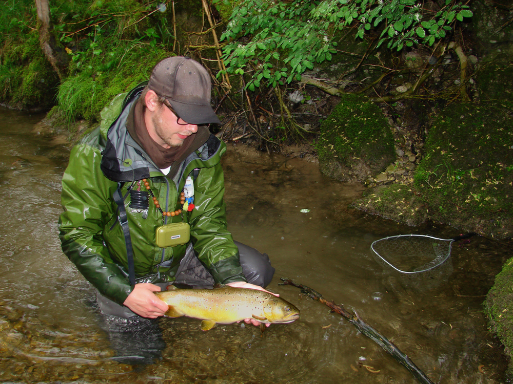 Trout Stalking: Fliegenfischen an der Deutschen Traun