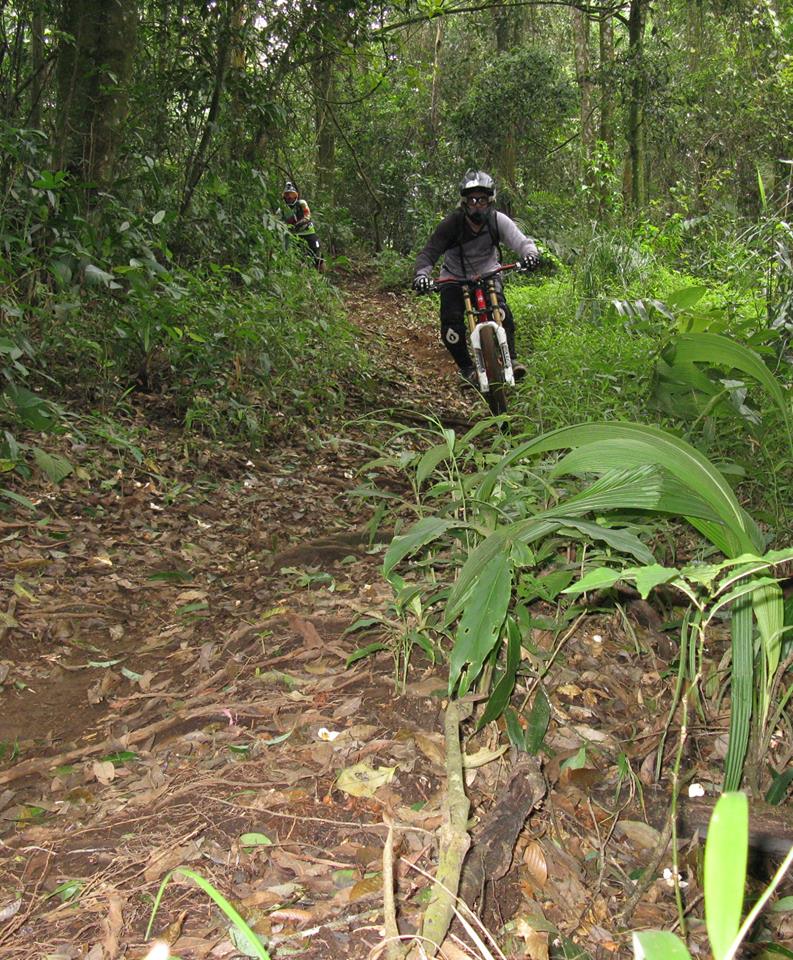 INDONESIA MOUNTAIN BIKE: Photo gowes di jalur C2AM 5 - Curug Mandala ...
