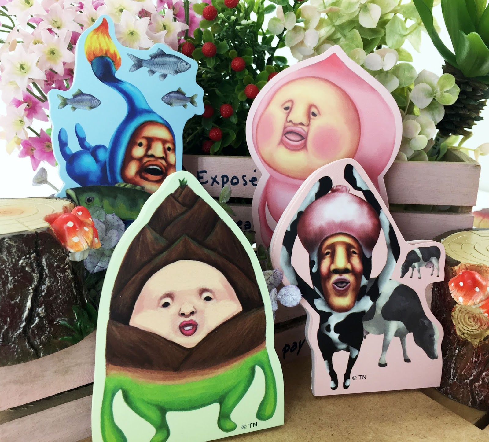 大頭金♥小愛玉♥文具戀 : 【春季 滿額禮】KOBITOS醜比頭的春天物語 造型便條紙 粉屁桃