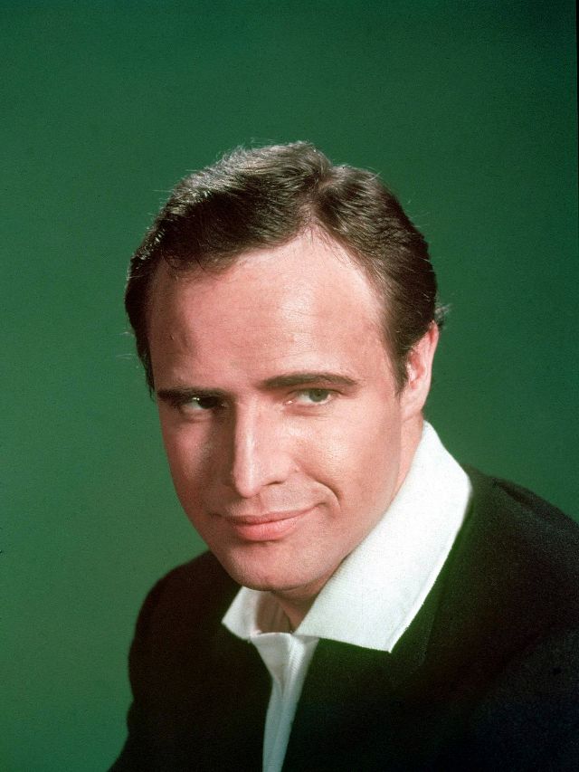 42 Color Photographs of a Young Marlon Brando From the 1940s and 1950s ...
