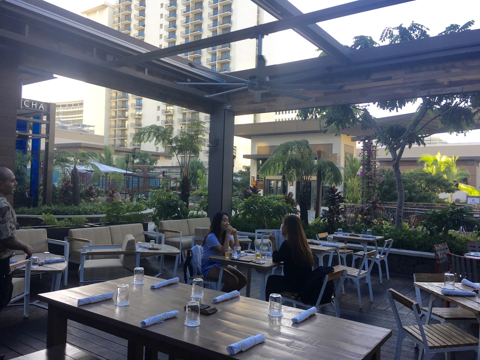 A visit to Eating House 1849, Kauai's new restaurant from Roy Yamaguchi