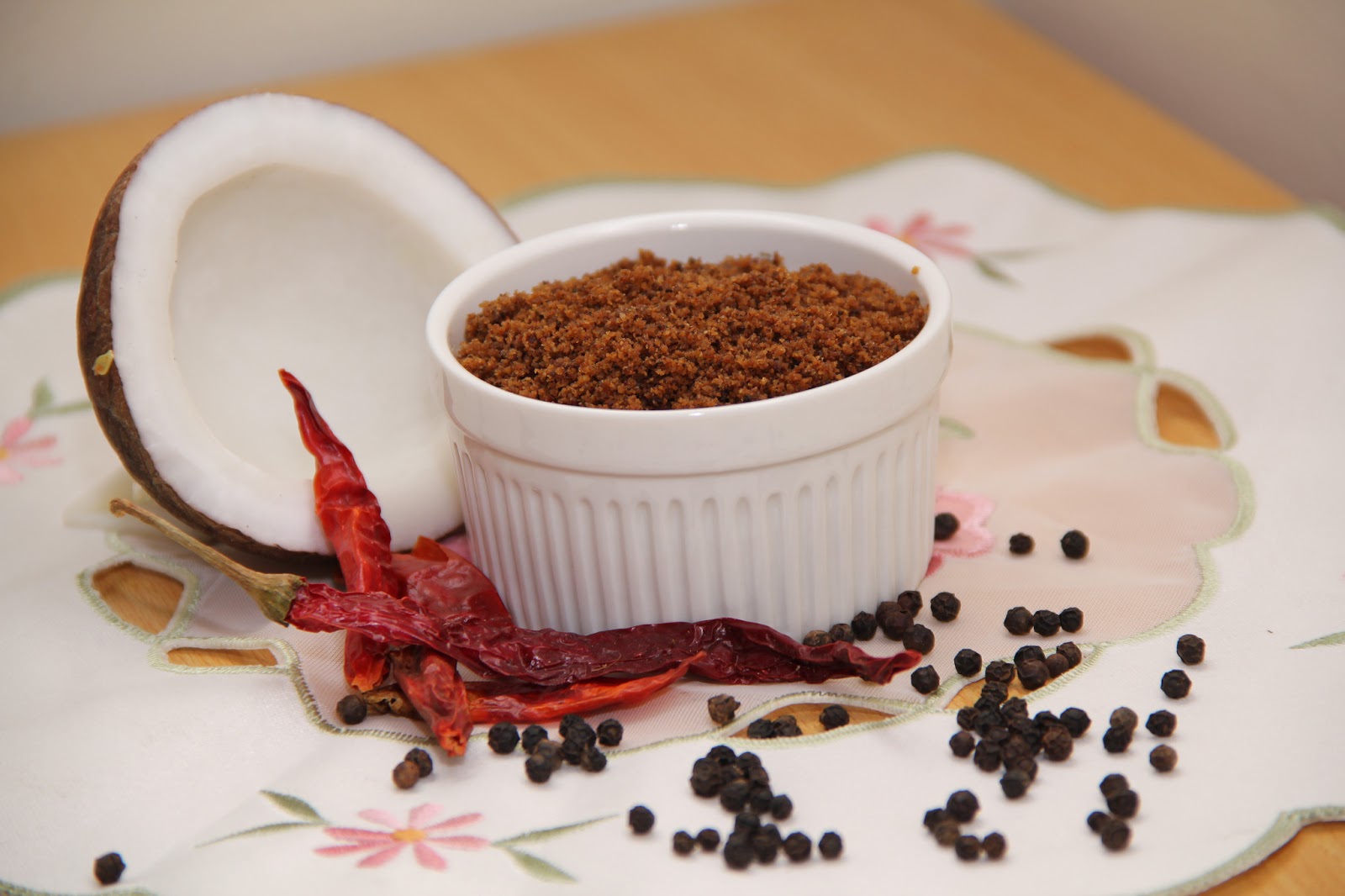 Sini's Menu.....The Kitchenmagic.....: Chammanthi Podi/Roasted coconut ...