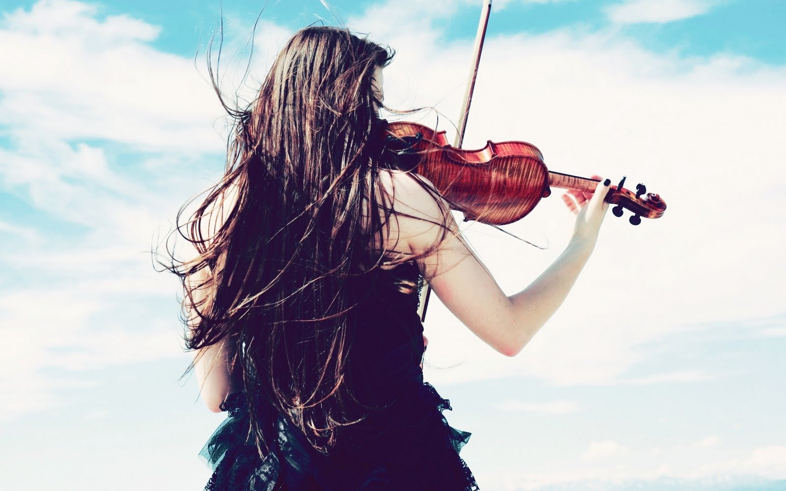 Kaliteli Resim: Keman Resimleri HD Violin Girl Wallpaper