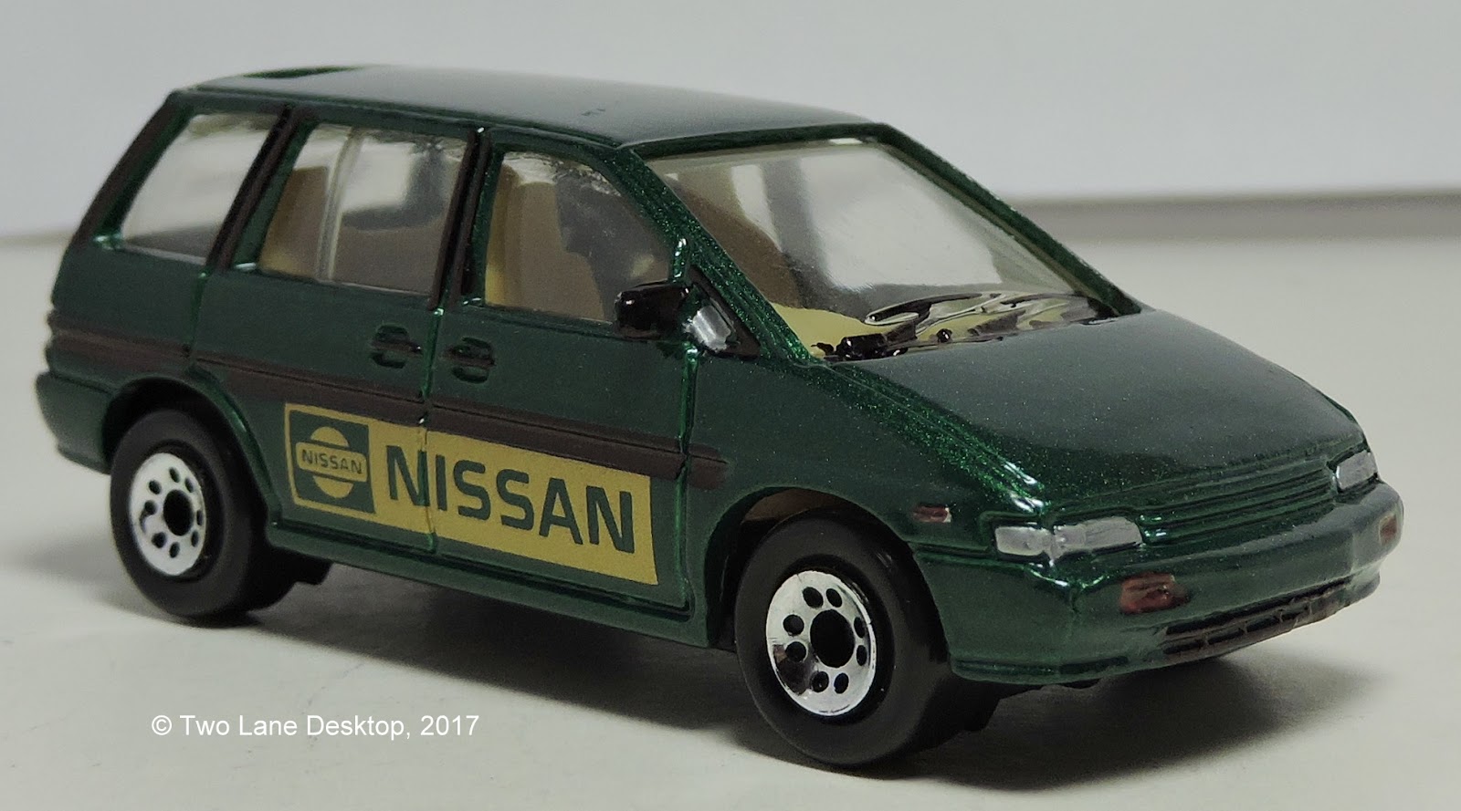 Matchbox 1990 Nissan Prairie and Mitsubishi 3000GT VR4 Spyder