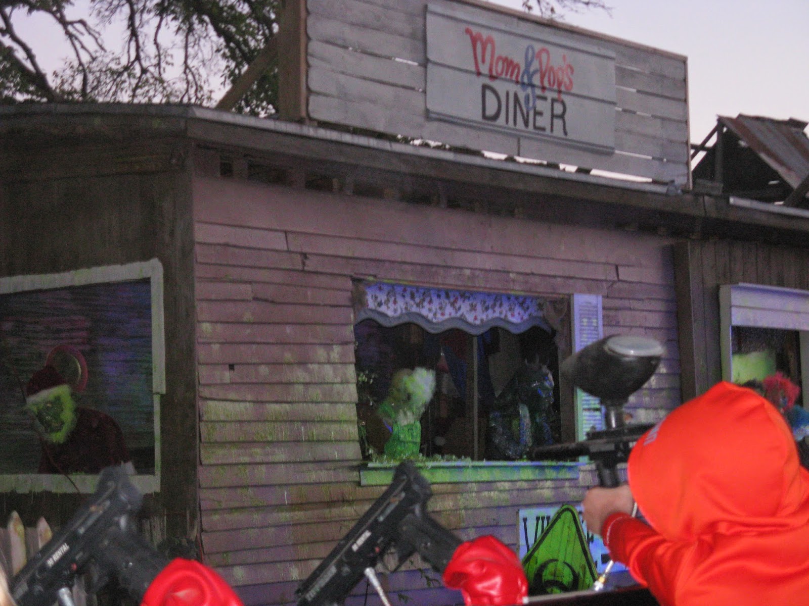 Life in Full Swing: Roca Scary Farm