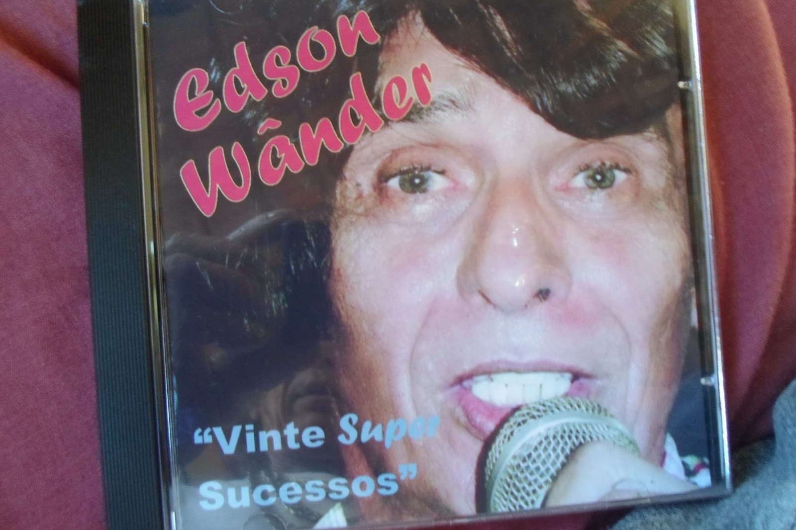 CANTOR EDSON WÂNDER: fotos de cd's