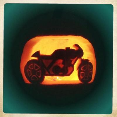 Motoblogn: Motorcycle Pumpkin Carvings