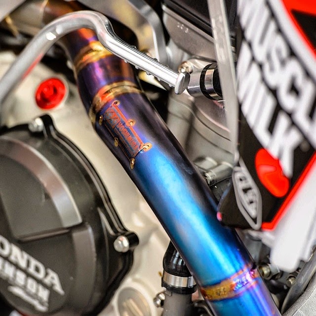 Racing Cafè: Photo #542 - Yoshimura