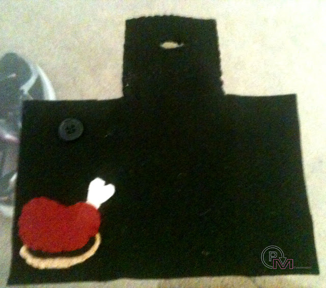 Swiss Army Artist: Felt Pouch Tutorial: Castlevania Wall Chicken