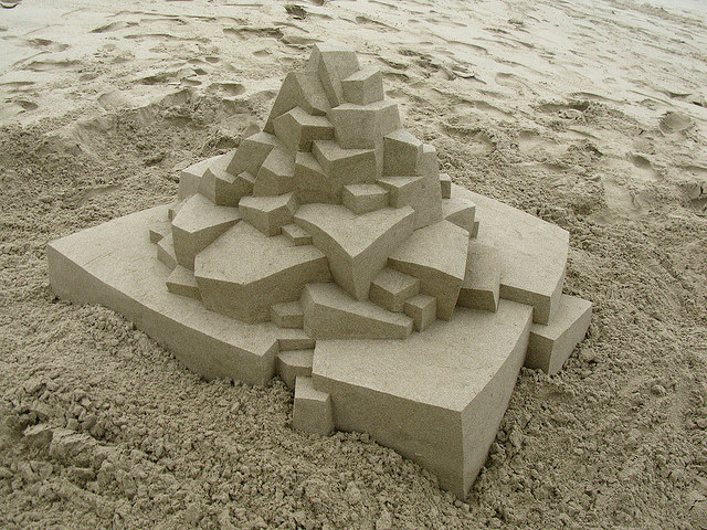 Awesome Geometrical Types Shaped With Sand
