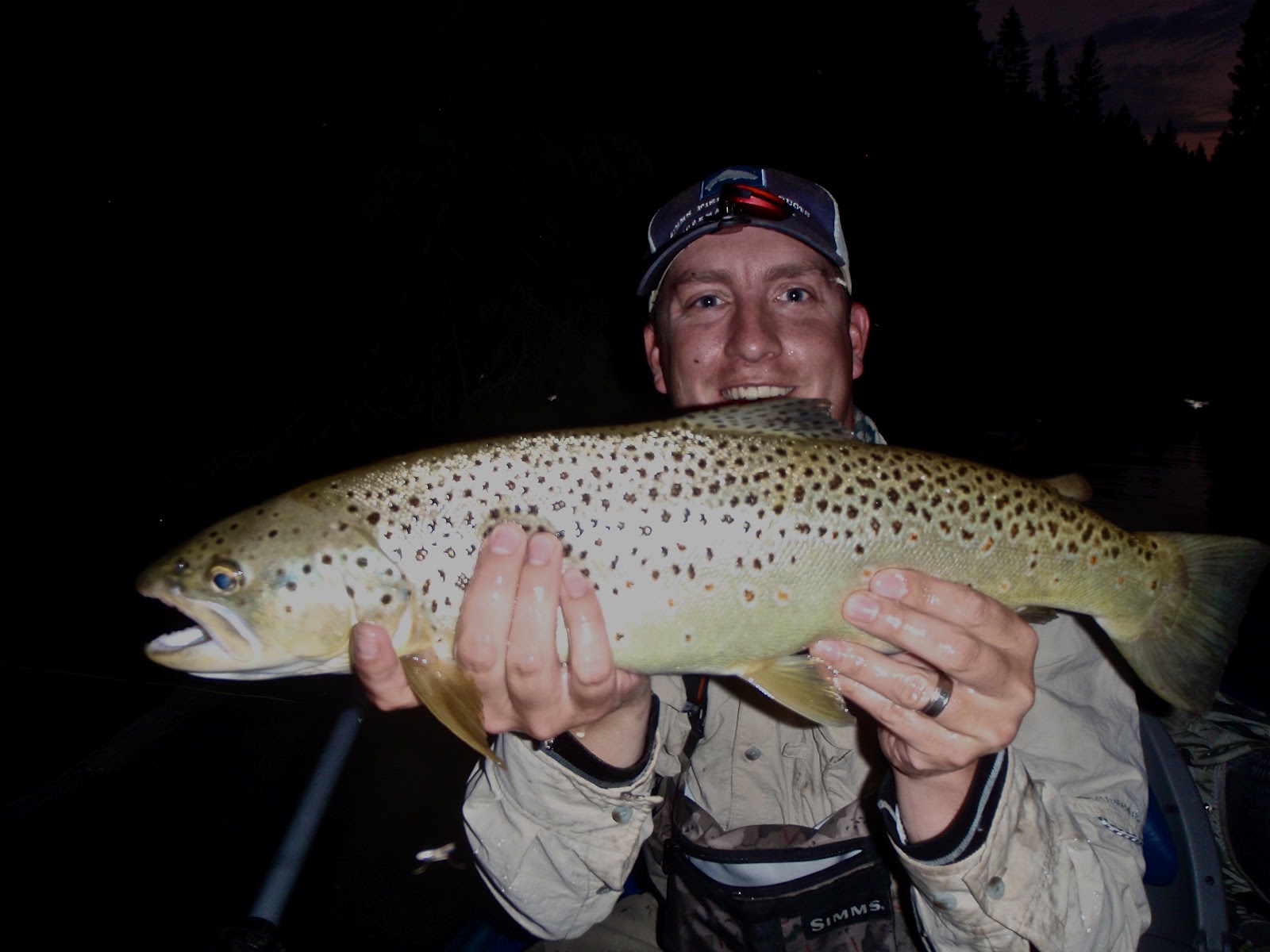 Central Alberta Fly Tying Club: Chasing the Hexagenia limbata (Hex) Hatch
