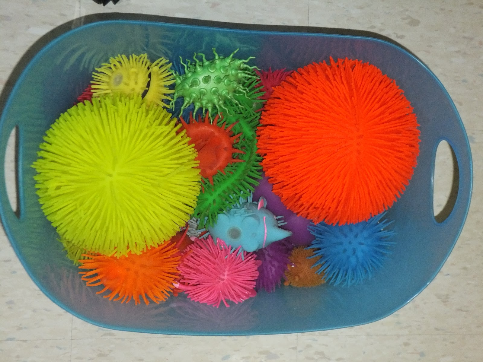 Crisscross Applesauce In First Grade: Classroom Complete - Pictures!!!!!!