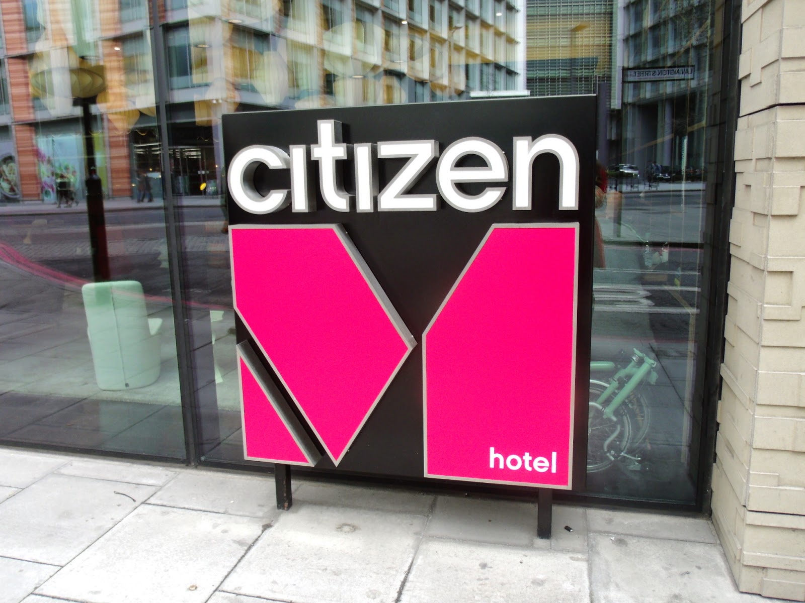 Review: CitizenM Hotel, London Bankside - Victoria's Vintage Blog ...