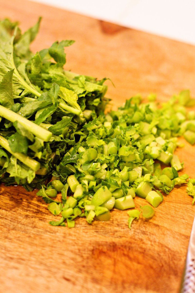 Perfectly imperfect : Sautéed Daikon Leaves with Dried Baby Anchovy